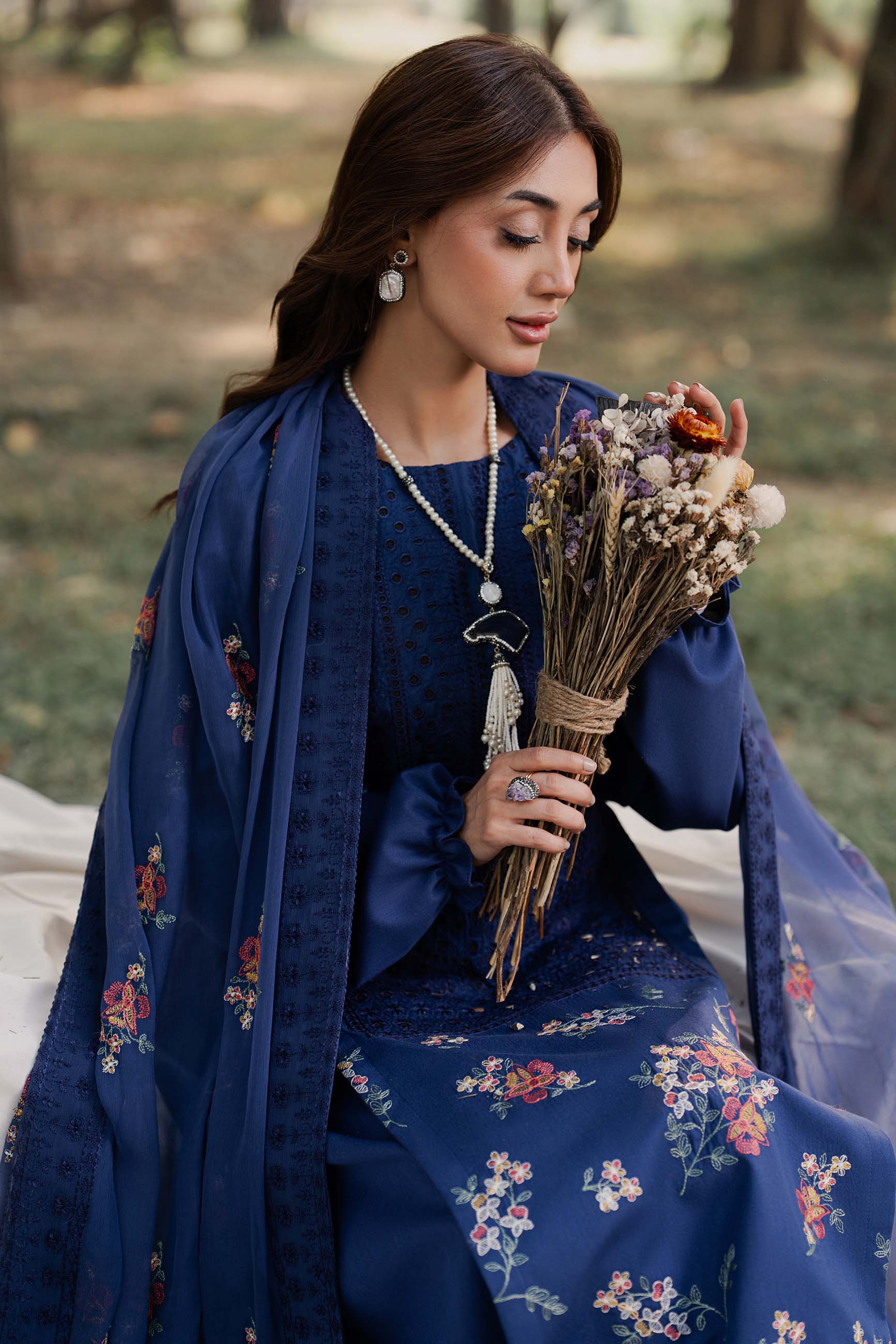 Shop Winter Luxury Unstitched Suits in Pakistan – Discover Our Embroid ...